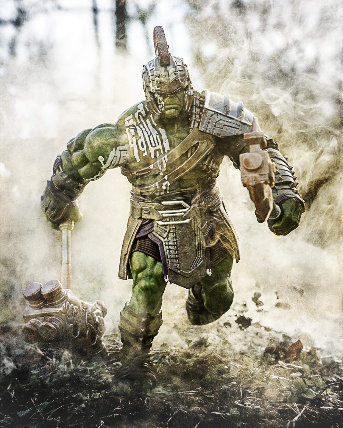 A New Way To Smoke: A Hulk Ragnarok BTS - Toy Photographers
