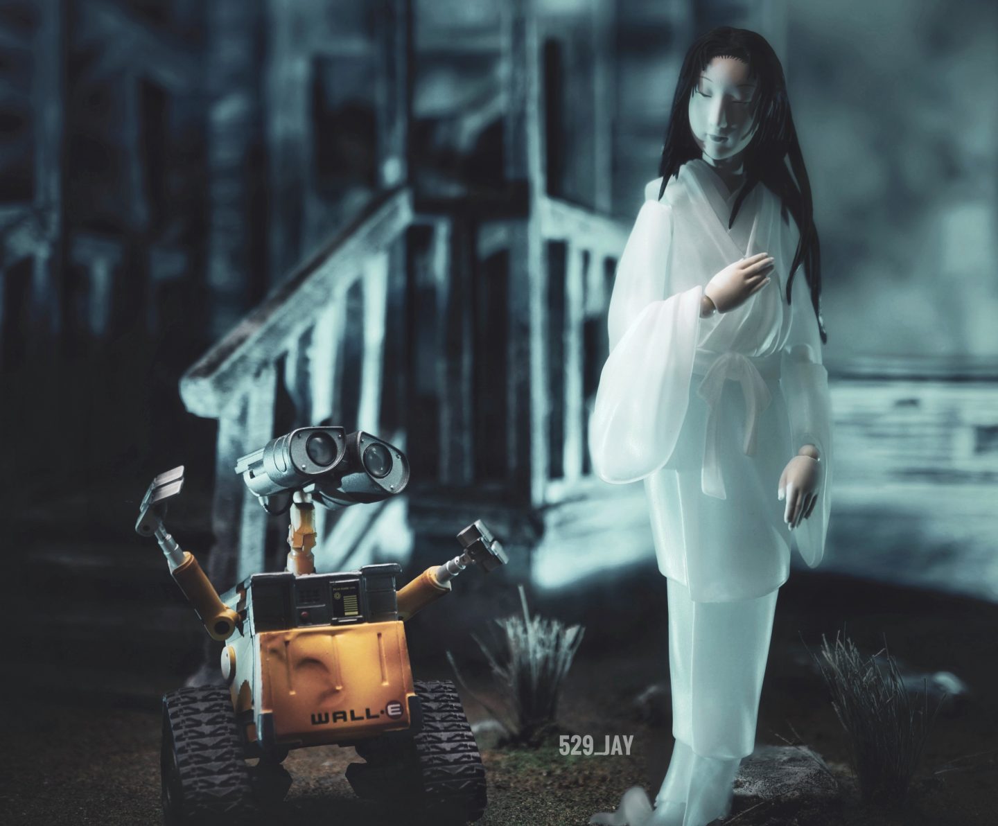 Wall-E Finding Eve - Toy Photographers