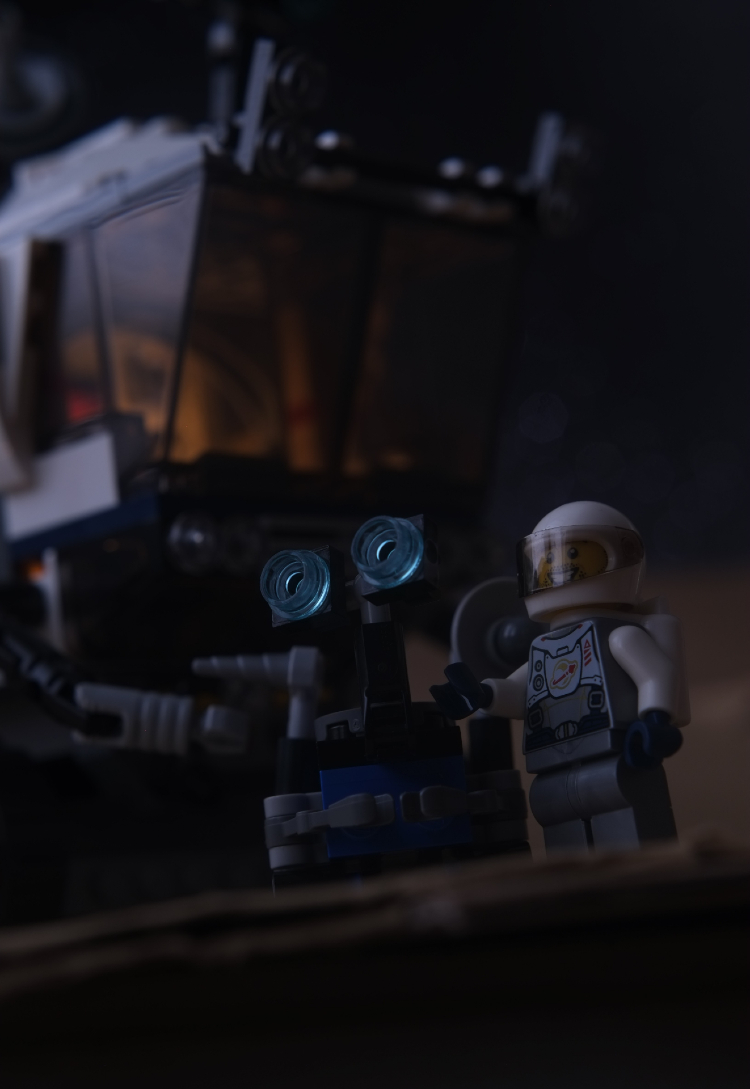 LEGO Space Rover Explorer 31107: A Toy Photographer's Review