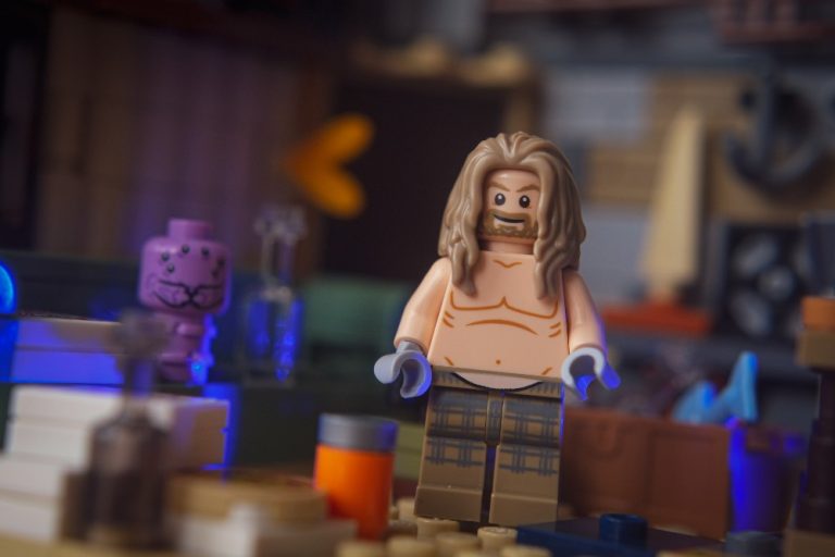 The Big Thorowski: LEGO Bro Thor’s New Asgard (76200) Review