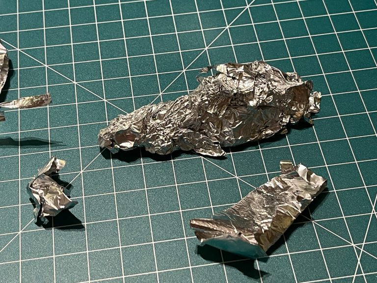 Diorama Tips: Building Tinfoil Junk Piles for WALL-E - Toy Photographers