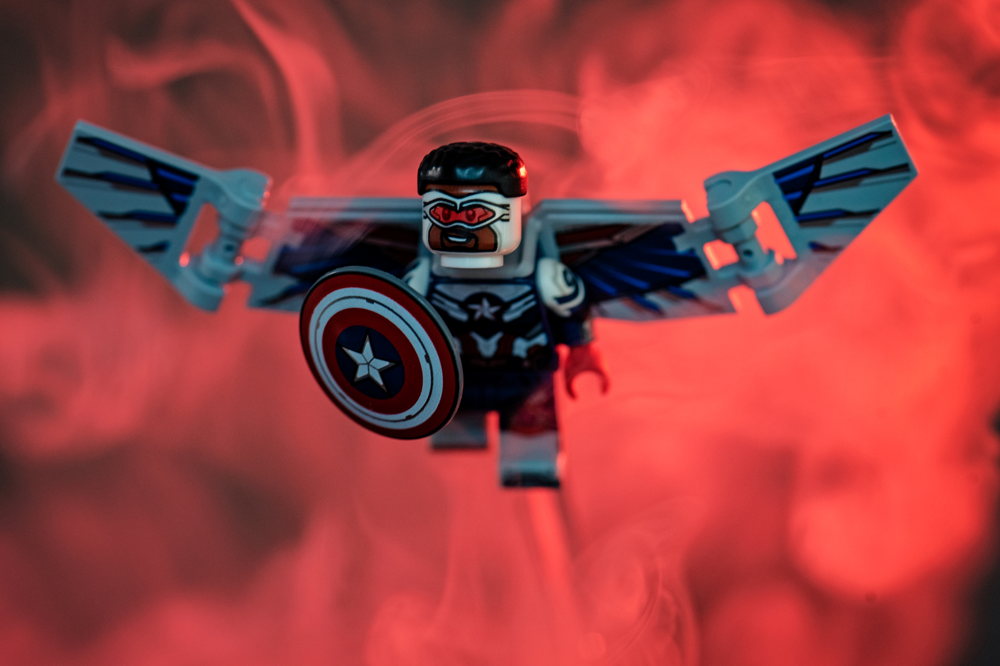 marvel-minifig-falcon-cap - Toy Photographers