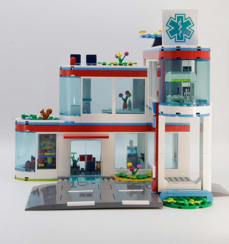 Medical Adventures: LEGO Hospital Set 60330 Review