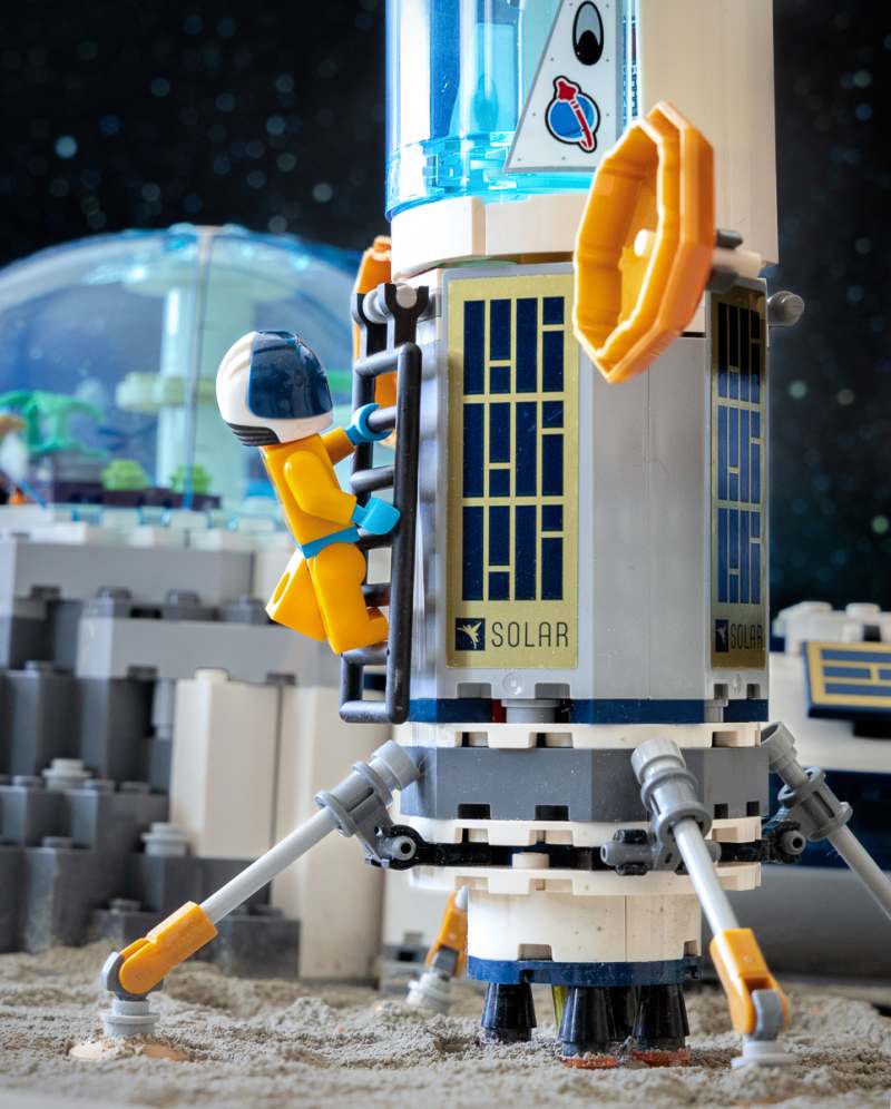 A Look at the LEGO Lunar Research Base (60350) - Toy Photographers