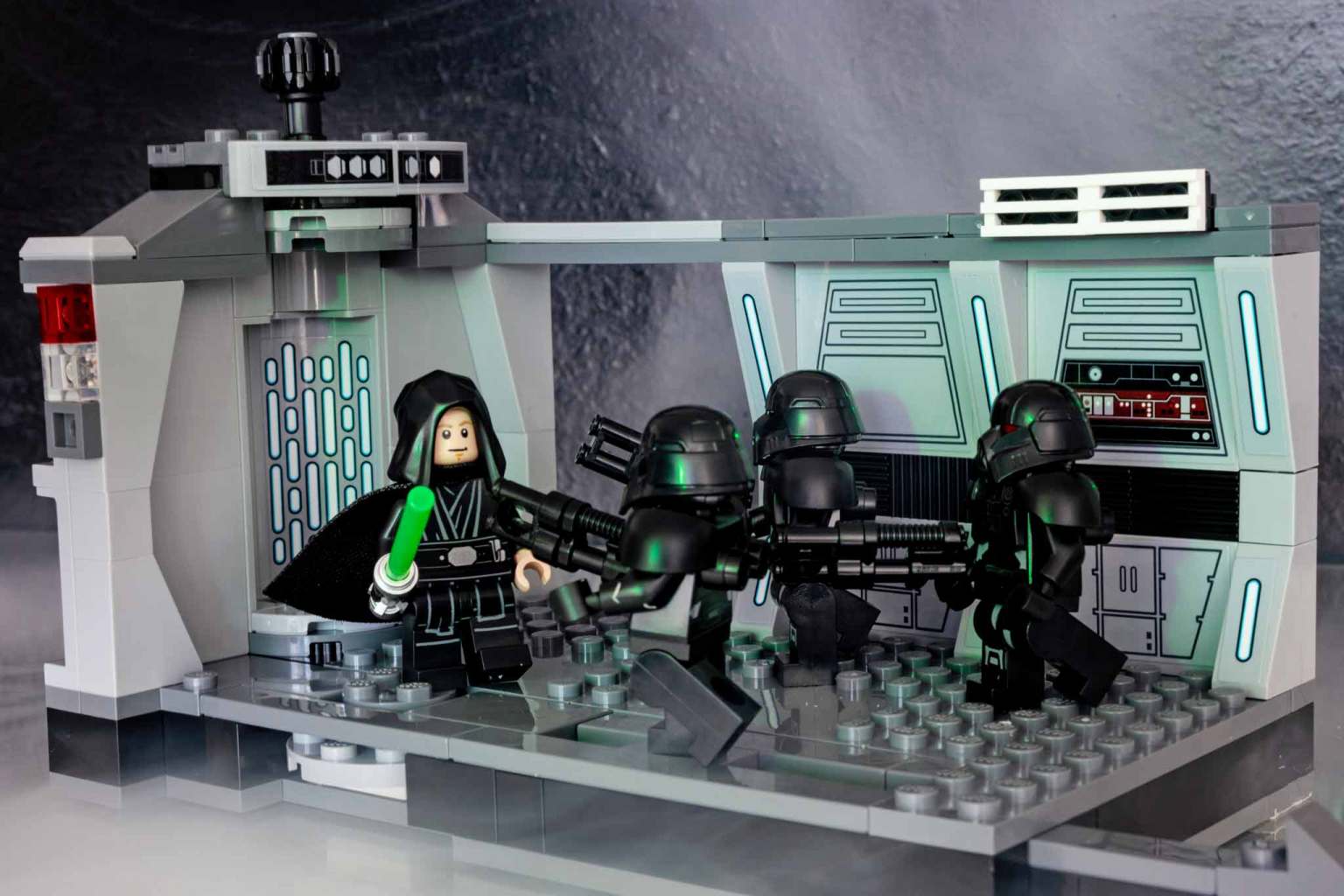 Review: LEGO Star Wars Dark Trooper Attack 75324 - Toy Photographers