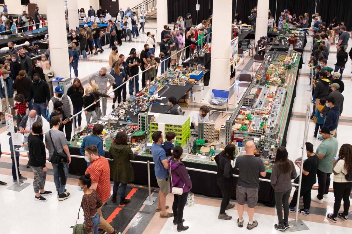 BrickCon is back! - Toy Photographers