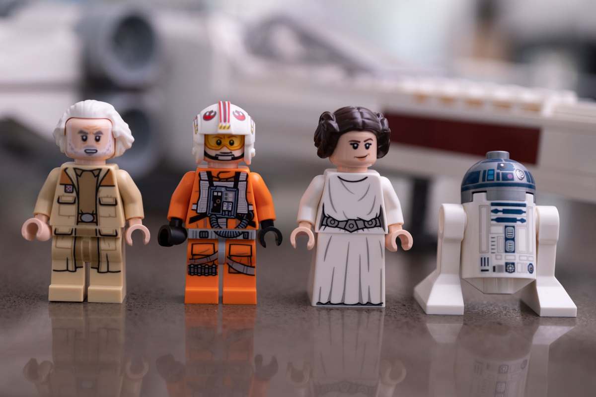 LEGO REVIEW: Star Wars Luke Skywalker’s X-Wing Fighter 75301 - Toy ...