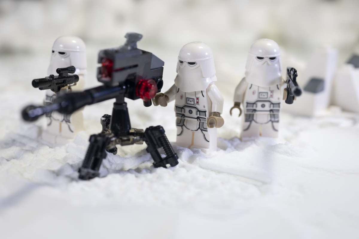 LEGO Snowtrooper Battle Pack Review (75320) - Toy Photographers