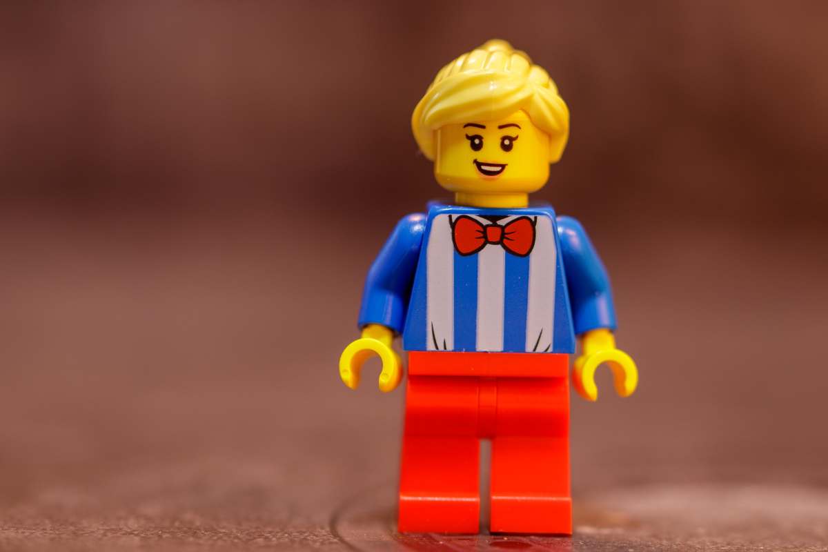 LEGO City Ice Cream Truck 60253 Review - Toy Photographers