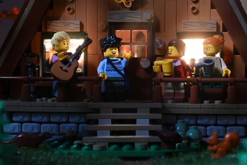 LEGO A-Frame Cabin (21338) Review - Toy Photographers