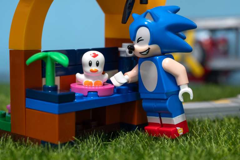 LEGO Sonic The Hedgehog Tails’ Workshop and Tornado Plane (76991) - Toy ...