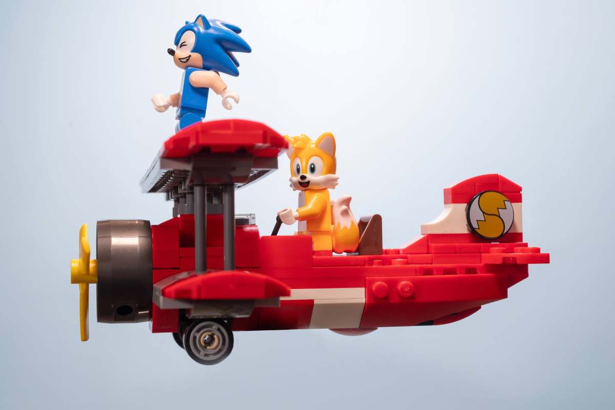 LEGO Sonic The Hedgehog Tails’ Workshop and Tornado Plane (76991) - Toy ...