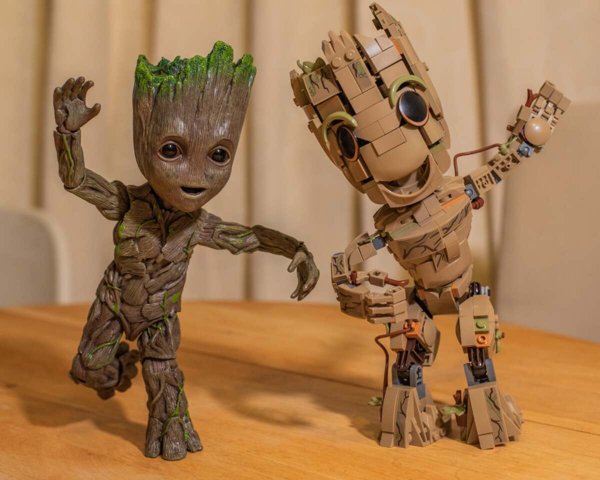 Groot vs Groot - Toy Photographers