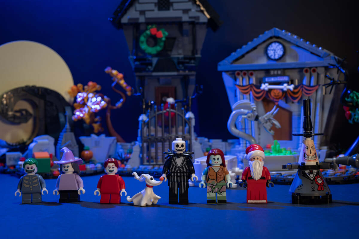 LEGO Review: Disney Tim Burton's The Nightmare Before Christmas - Toy ...
