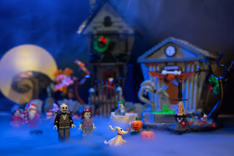 LEGO-Review-Disney-Tim-Burtons-The-Nightmare-Before-Christmas-Photo-02 ...
