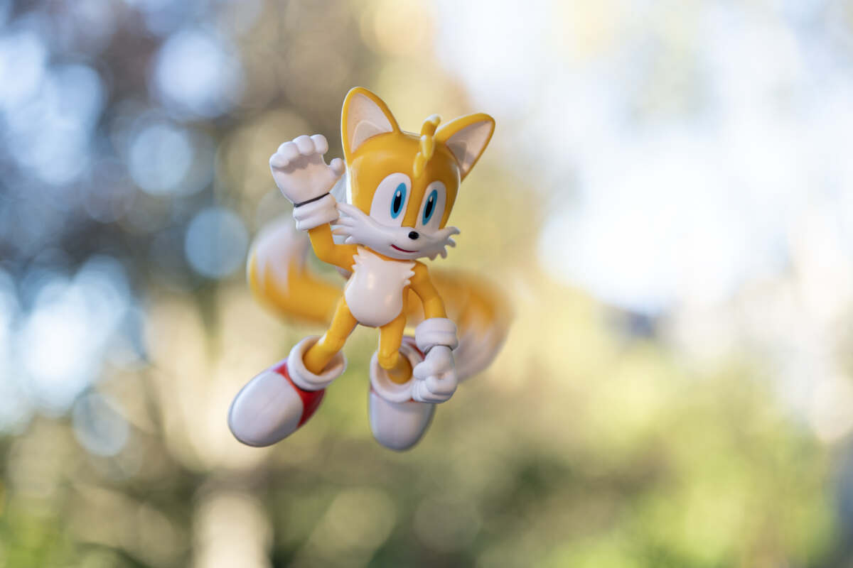 Going Fast With Sonic and Tails - Getting motion with your toys - Toy ...