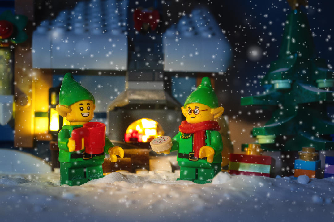 Review: LEGO Santa’s Post Office (10339) and Delivery Truck (40746 ...