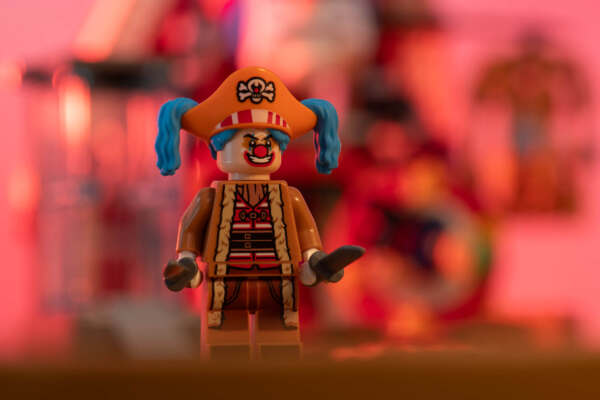 LEGO One Piece: Buggy the Clown's Circus Tent - Toy Photographers