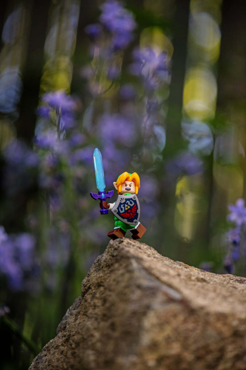 LEGO-Legend-Of-Zelda-link-minifigure-17 - Toy Photographers
